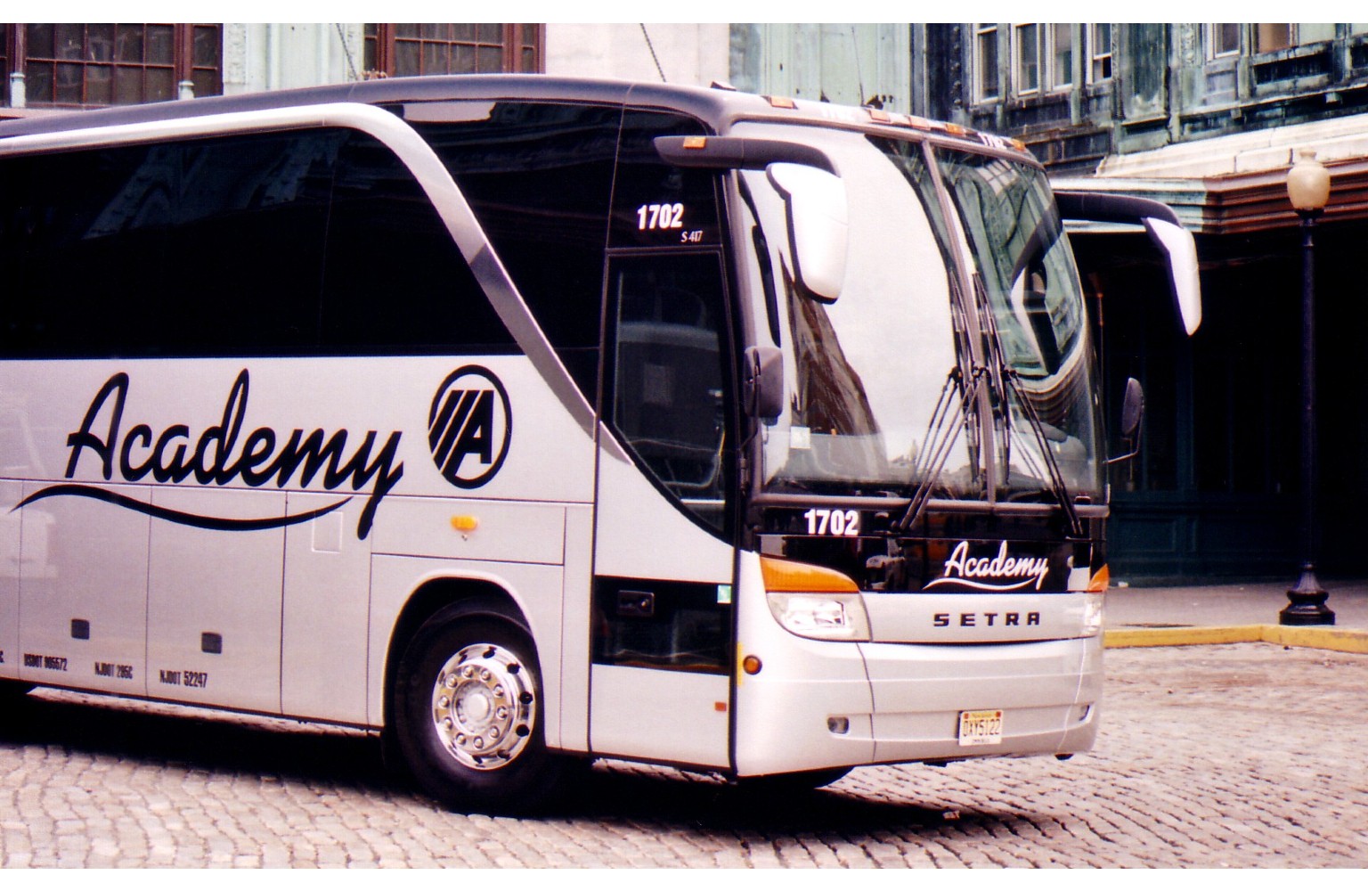 Academy Bus restores service for Wall Street via Jersey City route | ROI-NJ