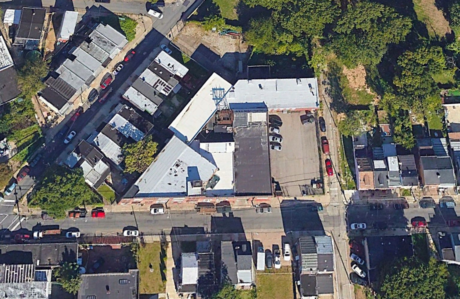 Vantage represents Moderne Gallery in securing 13K SF warehouse space ...
