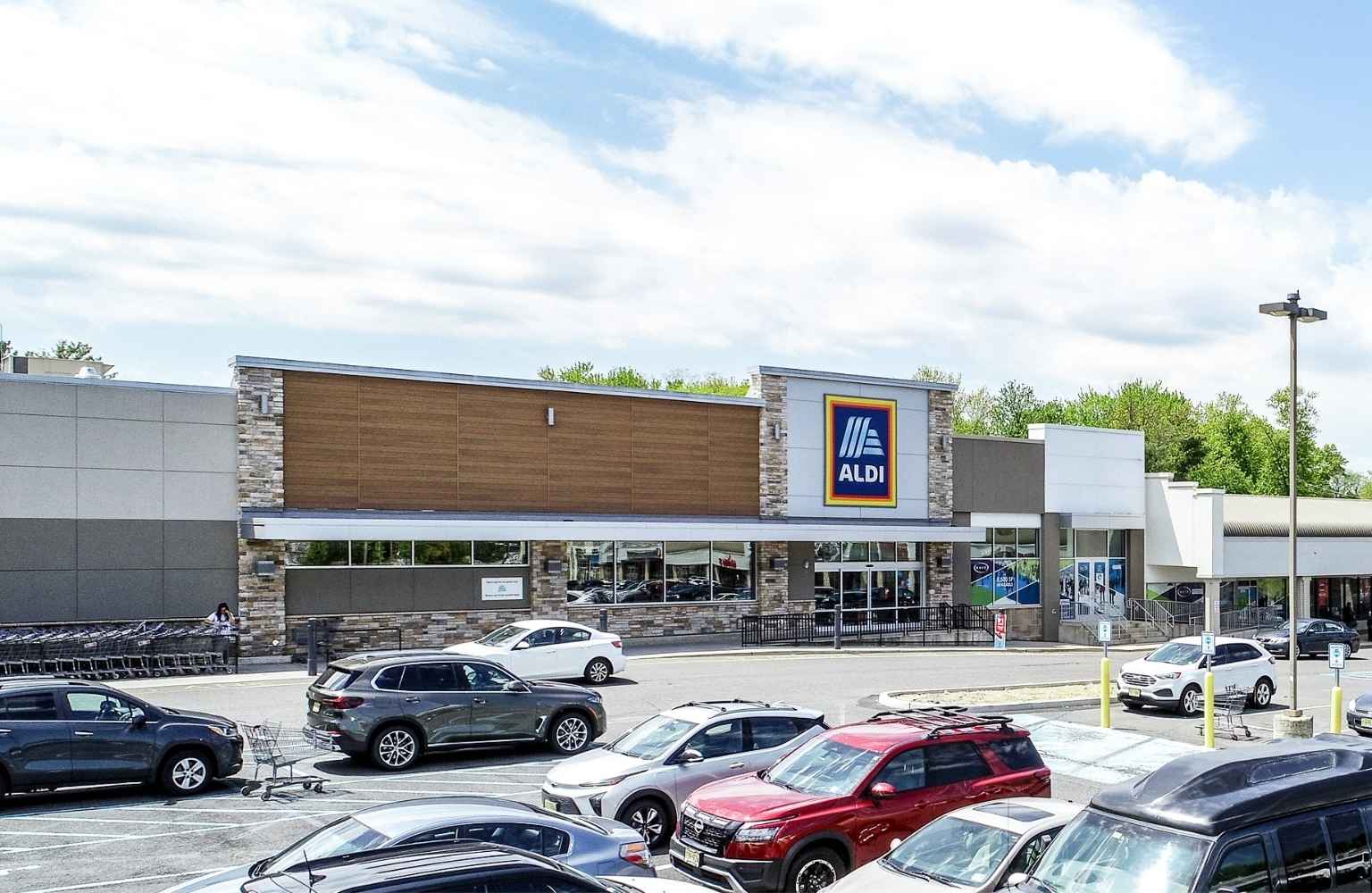 Hazlet Town Center purchased for $44 million | ROI-NJ