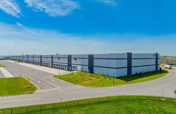 Last-mile carrier SpeedX leases 165,000 SF at Linden Logistics Center ...