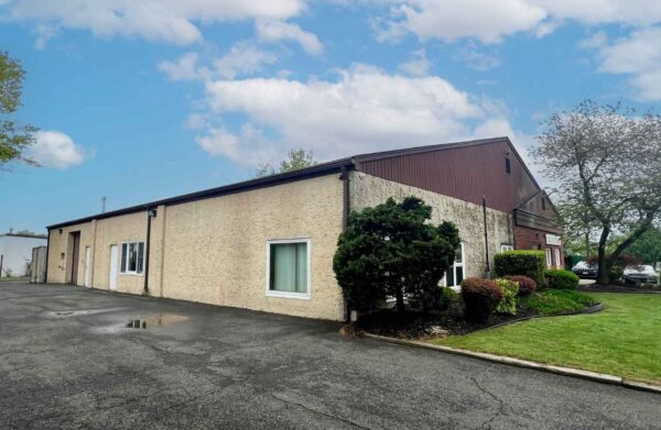 Kislak sells $1.05M industrial flex building in Middlesex | ROI-NJ