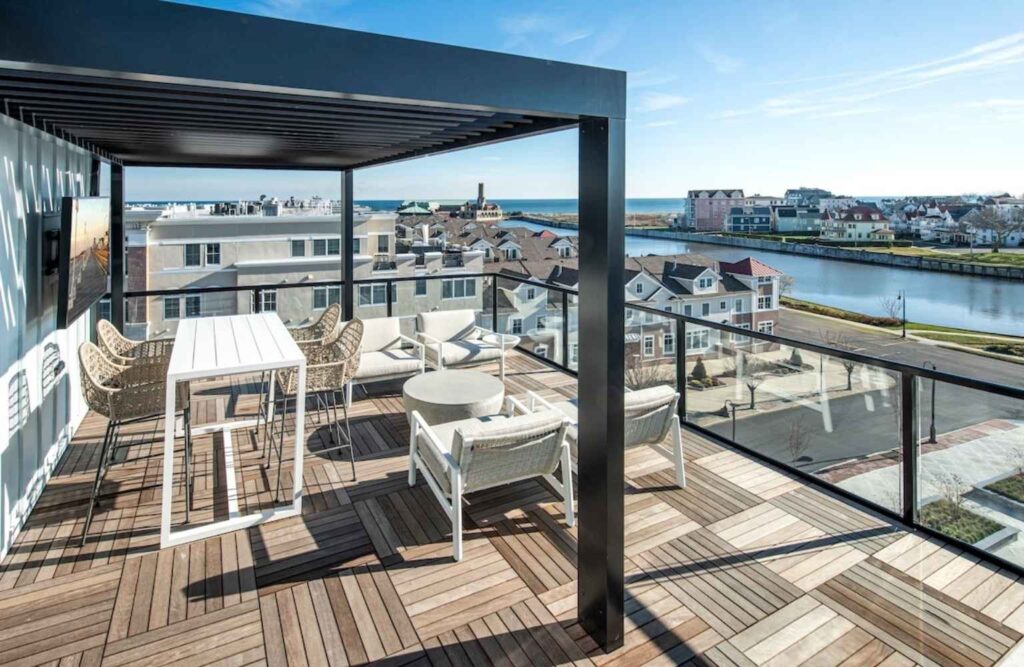 Toll Brothers begins sales at new waterfront townhome community in ...