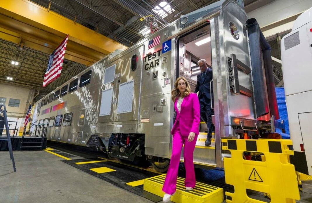NJ Transit receives first of 374 new Multilevel III rail cars, touts ...