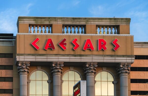Fertitta Entertainment to acquire Caesars in $17.6B deal tied to ...